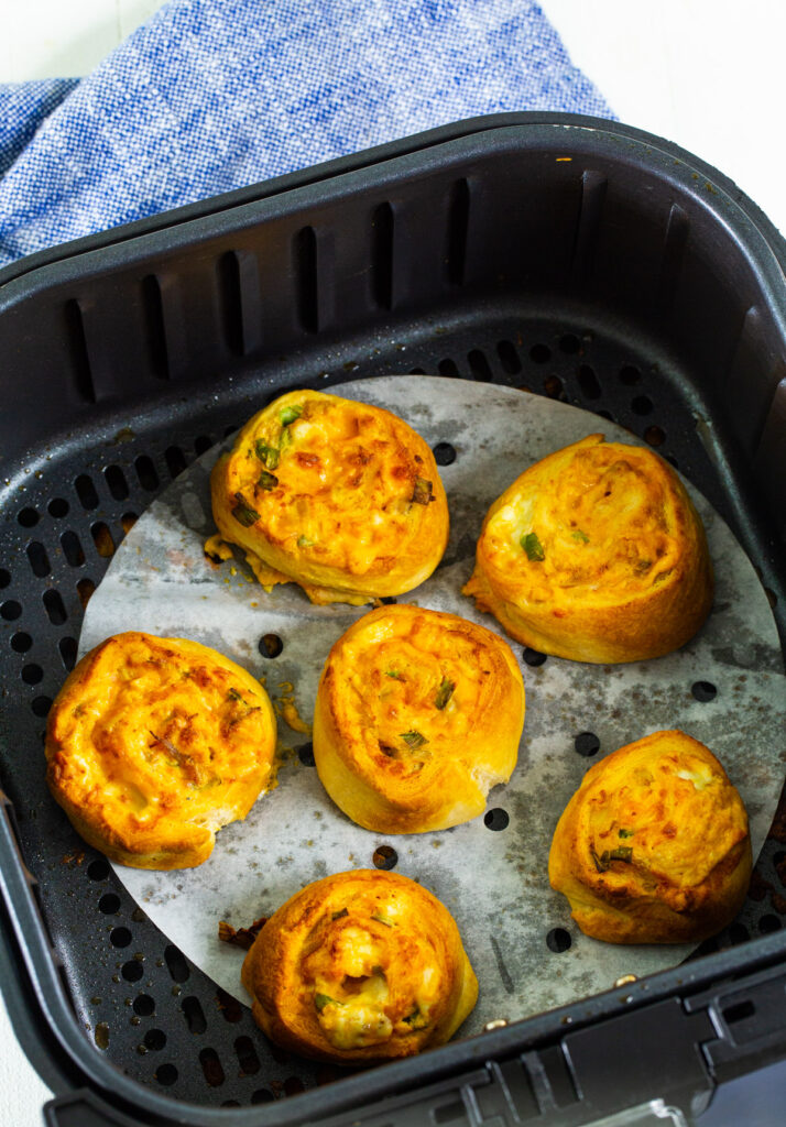 Air Fryer Buffalo Chicken Pinwheels - airfryerlove.com